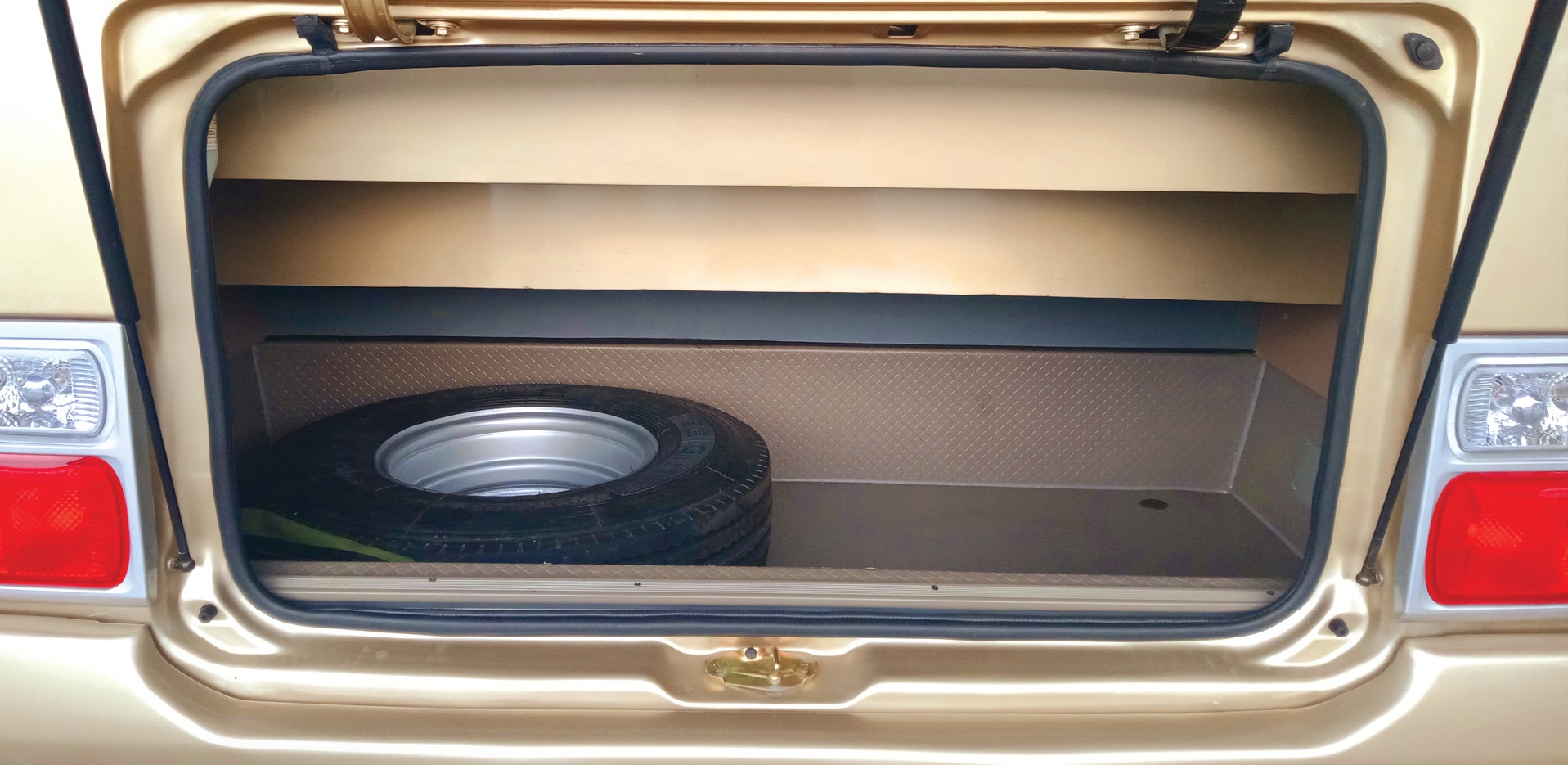 CAM Bus Co-star 7.7M – CAM Malaysia