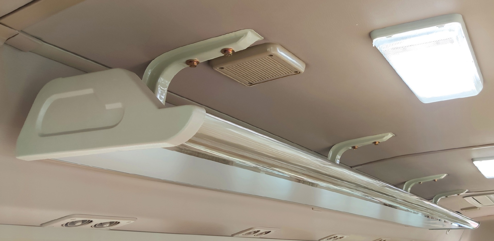 CAM Bus Co-star 7.7M – CAM Malaysia